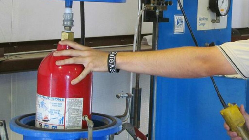 What's Inside Your Scuba Diving Tank? You Didn't Know That!