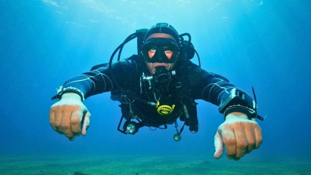 Stop Sinking Or Floating: Neutral Buoyancy In Scuba Diving